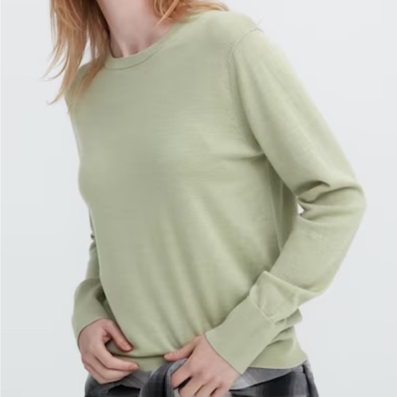 Uniqlo | Sweaters | Uniqlo Green Sweater | Poshmark